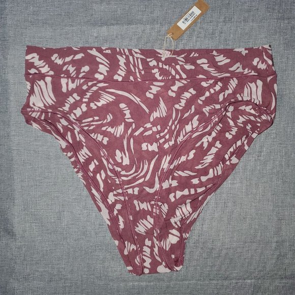 SKIMS | Intimates & Sleepwear | Nwt Skims 4x Summer Mesh Brief ...